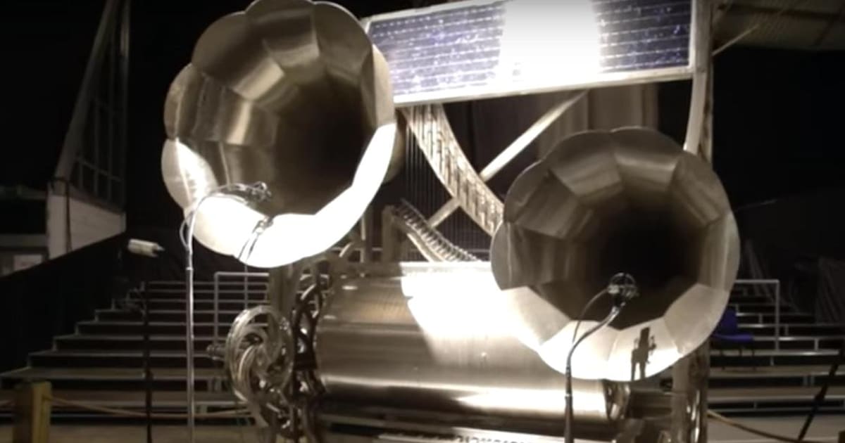 Self-made instruments: Musicians builded their ideas