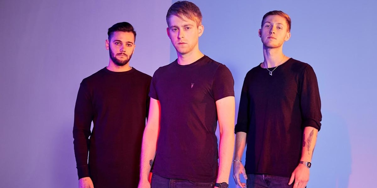 Flawes >> The soundtrack to your week +playlist+