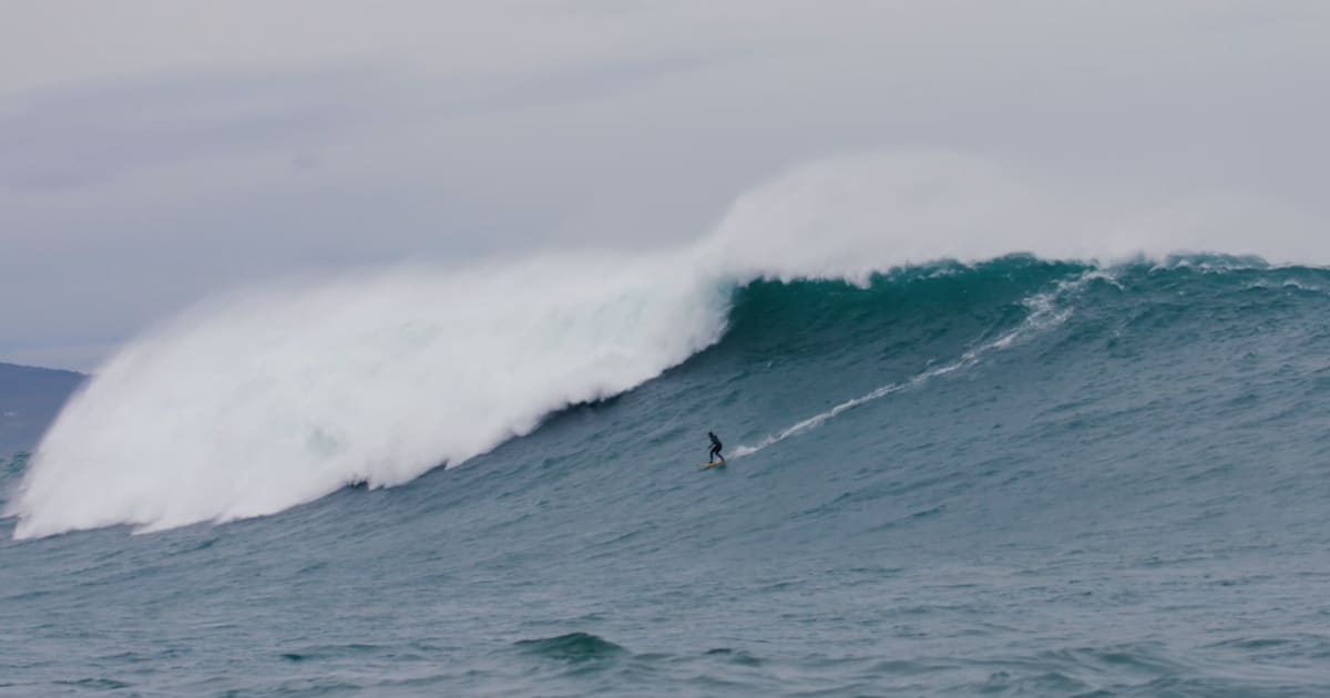 Surf: Justine Dupont sur la vague de Belharra ! - Vidéo