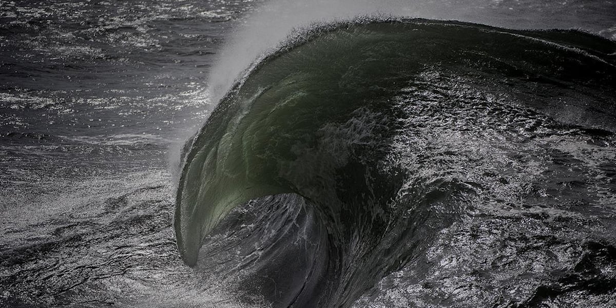 Ray Collins: Meet the top-knotted nudist