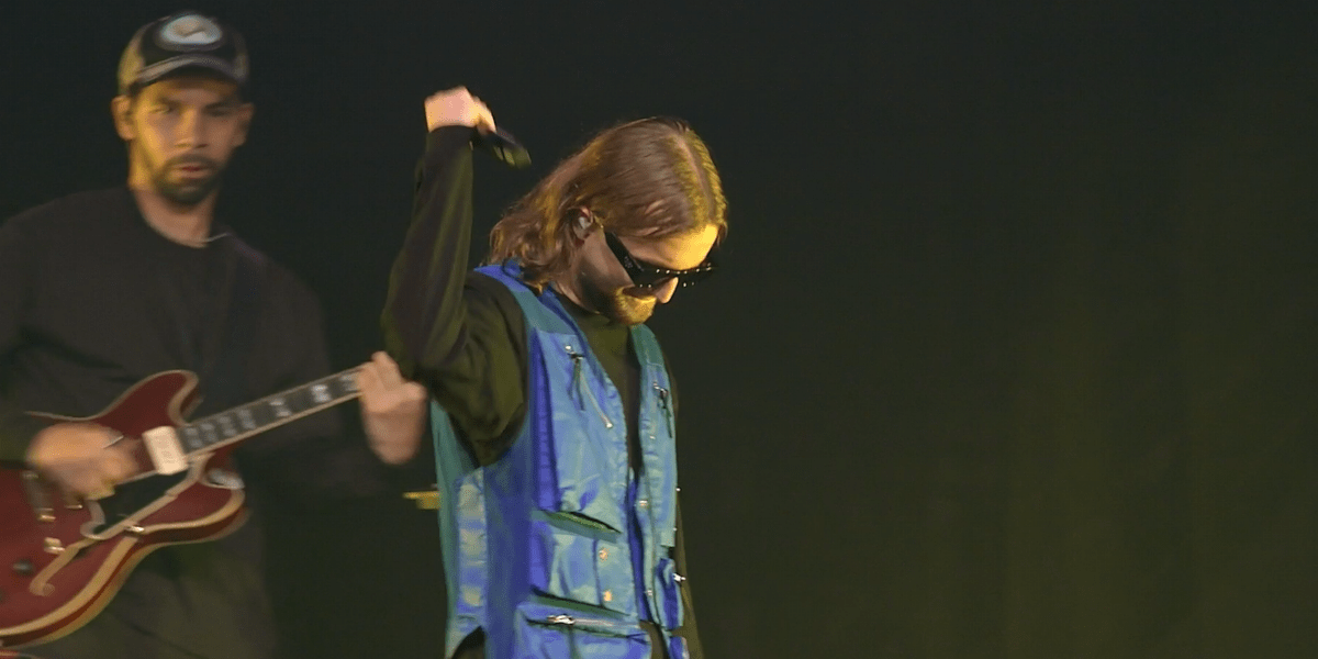 Kevins nieuwe single De Leven voor het eerst live