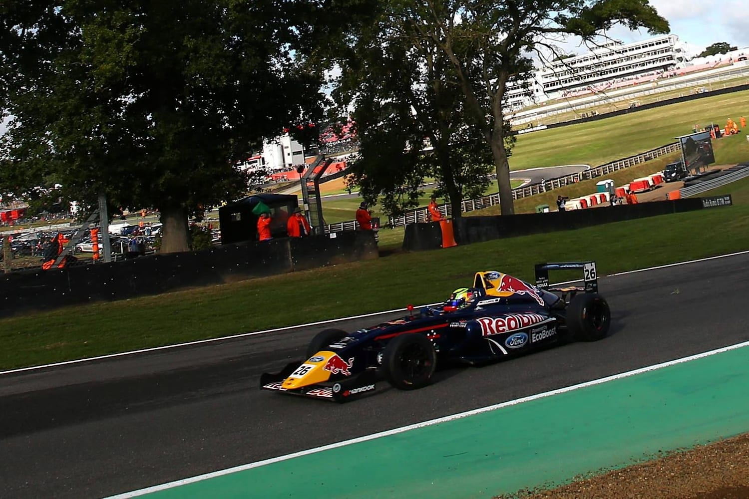 Best UK racing circuits chosen by drivers: The Top 4!