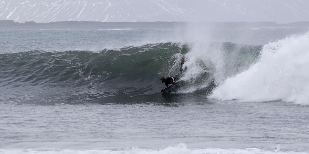 Hugo Pinheiro: Bobyboarding slabs in Iceland – video