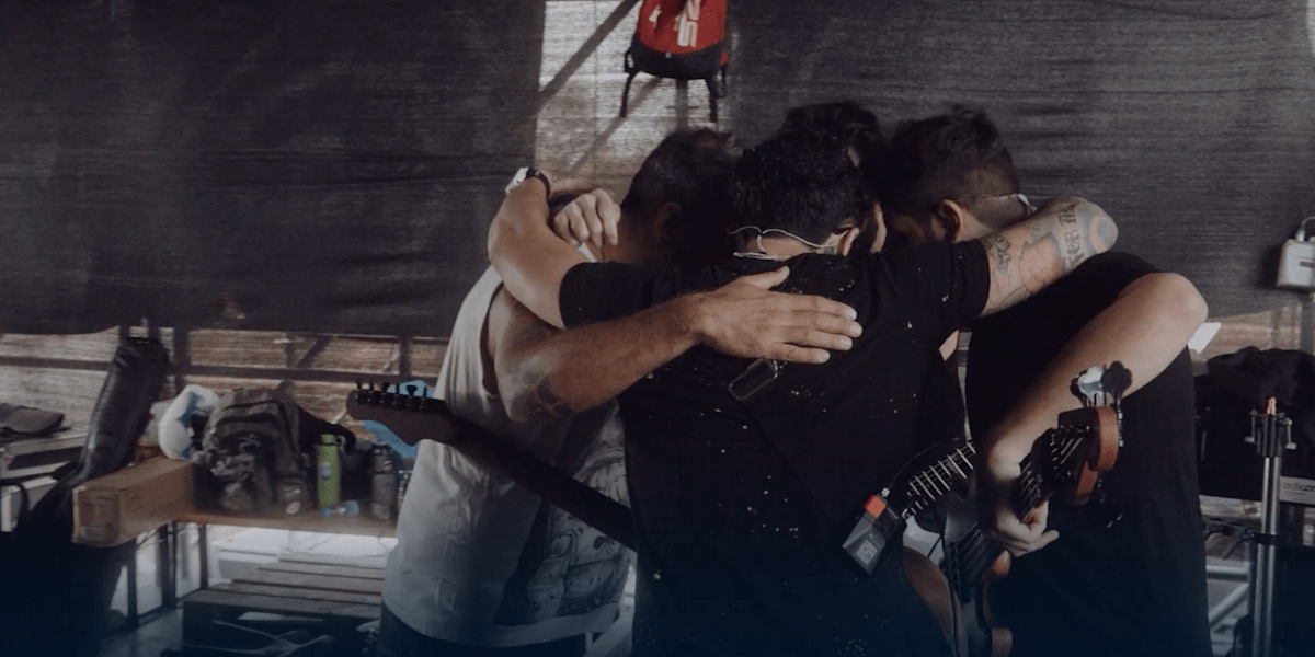 Walk on Stage - Black Inhale