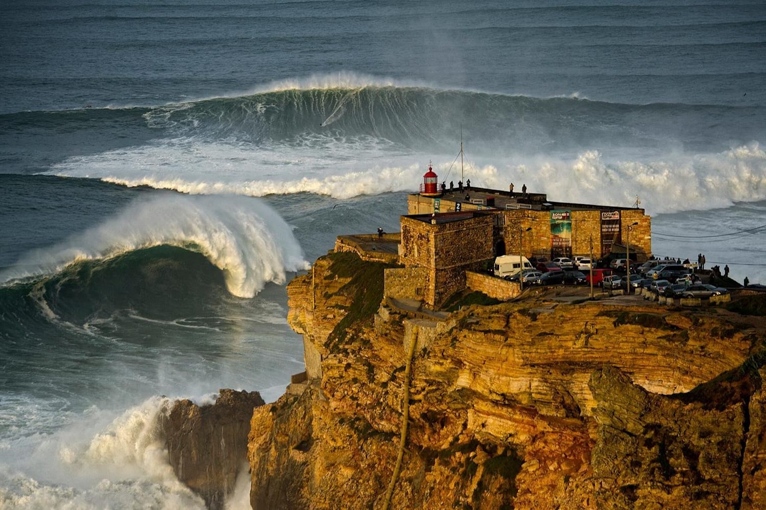 Nazaré : Retour en vidéo sur 5 ans de surf à Nazaré