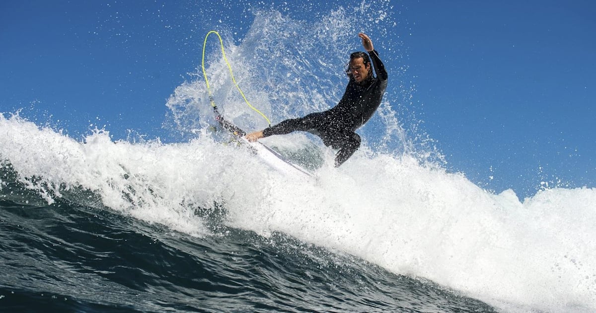 Jordy Smith surf Red Bull