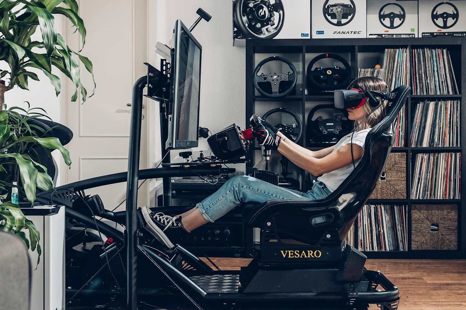 Sim Racing Girl a testé le simulateur Red Bull ! Vidéo