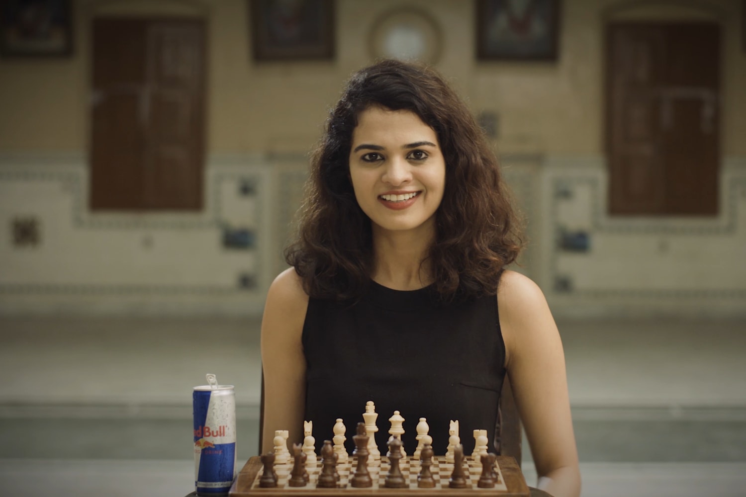 Tania Sachdev 60 sekundový návod, ako hrať šach