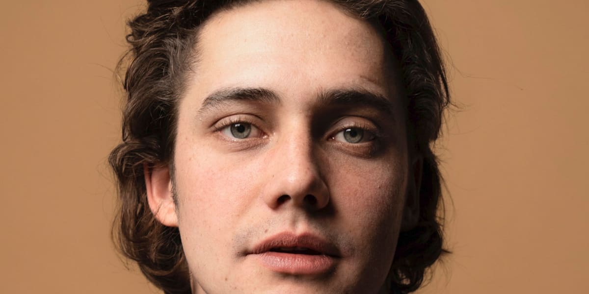 L'acteur Pablo Caprez parle de succès et d'aide