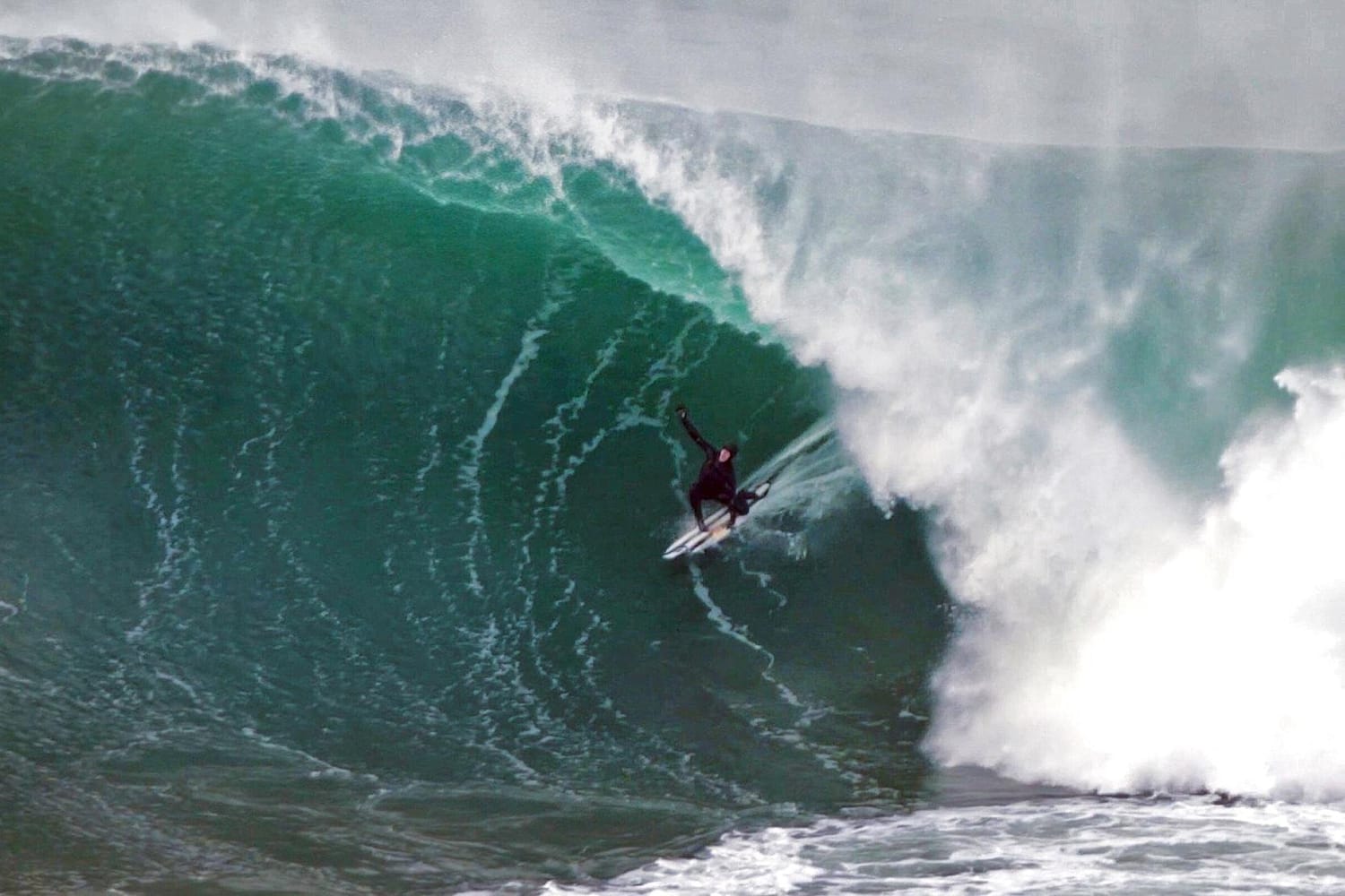 Natxo González: mejores vídeos de surf de olas grandes