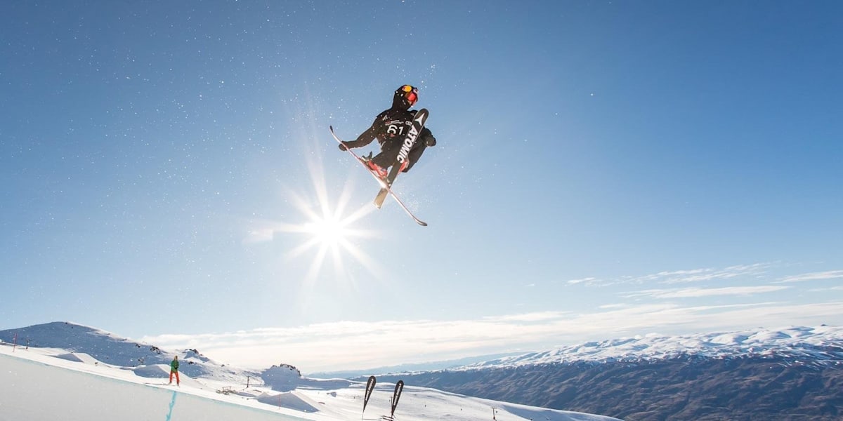 Ski et snowboard half-pipe : le guide pour tout savoir