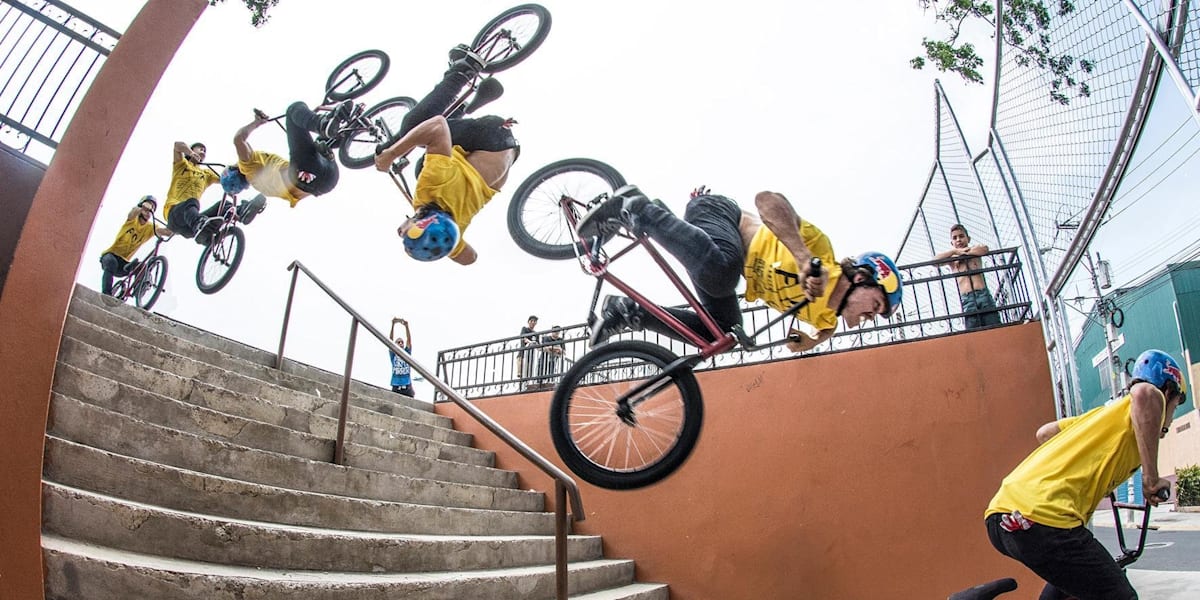 Salti in bici: 6 trick provati per la prima volta