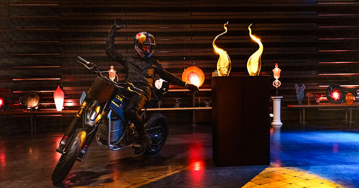 Bike Builds with Aaron Colton S2 E5: Alta Redshift