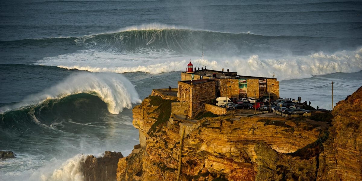 Le meilleur du surf à Nazaré de 2017-2018 en vidéo