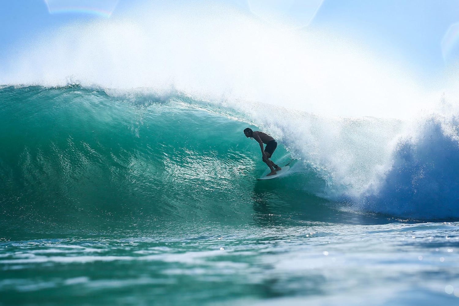 Surf : Le Cyclone Gita réveille Kirra sur la Gold Coast