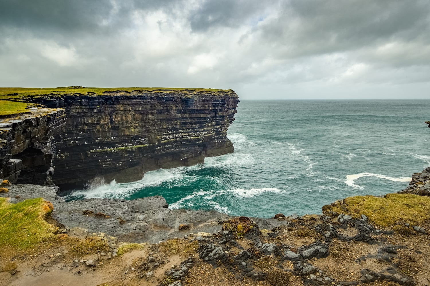 Red Bull Cliff Diving Downpatrick Head 2021: Live event