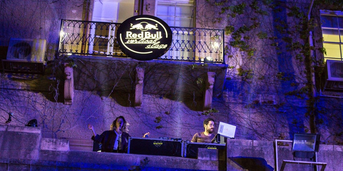 Red Bull Vertical Stage AUB Outdoors