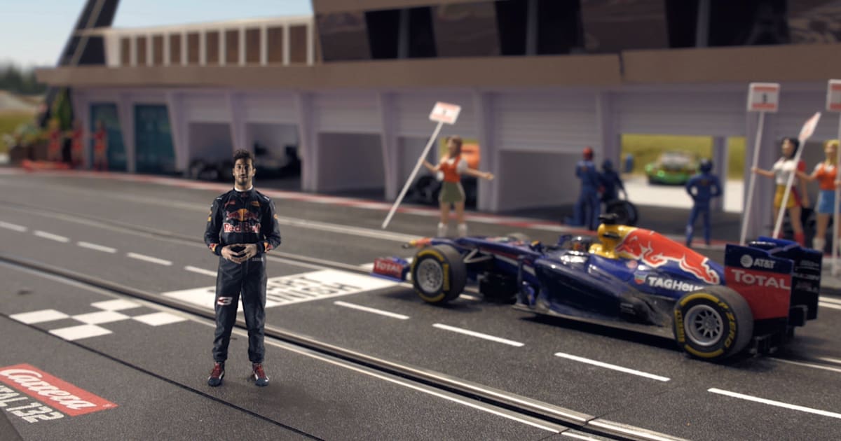 Daniel Ricciardo | Carrera Track Making Of Austria