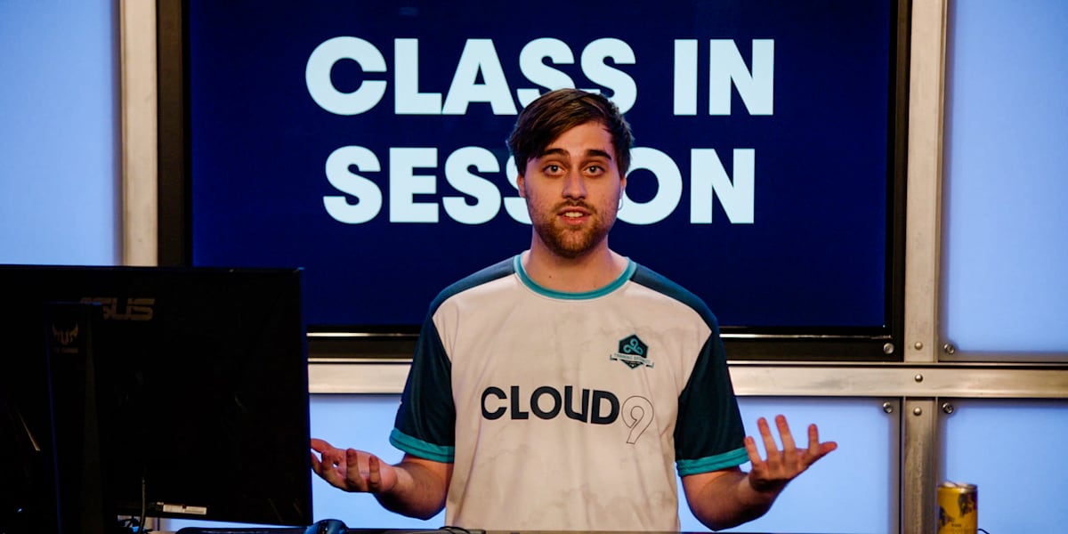 Class in Session S2 E1: VALORANT roles and teams, Renox