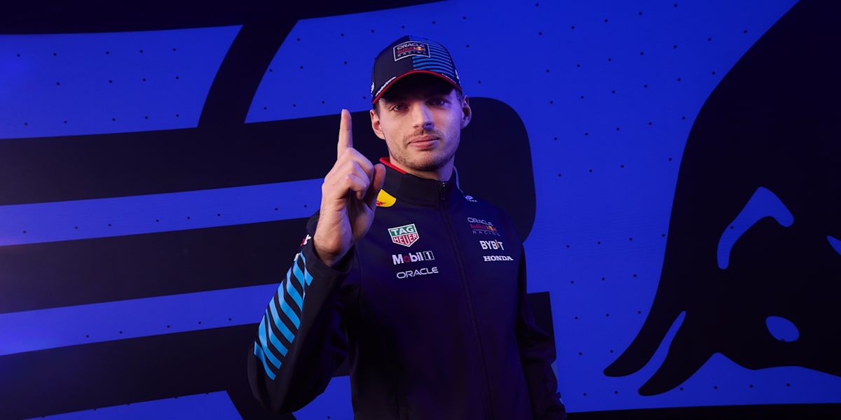 Buy Red Bull Racing 2024 replica team kit