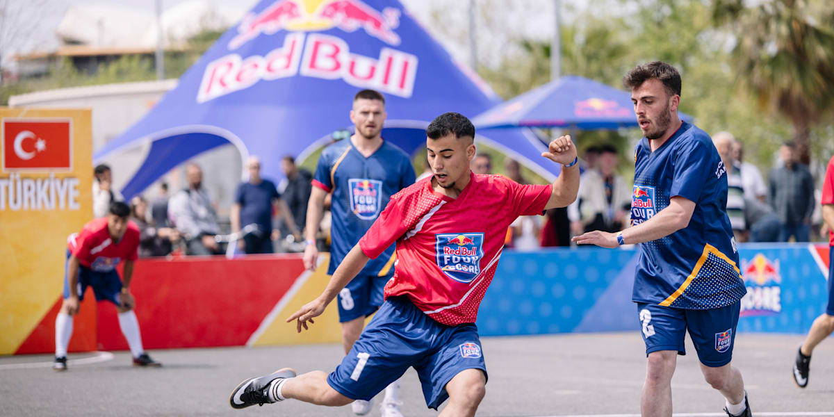 Red Bull Four 2 Score Türkiye Şampiyonu Futbolun Çavuşları