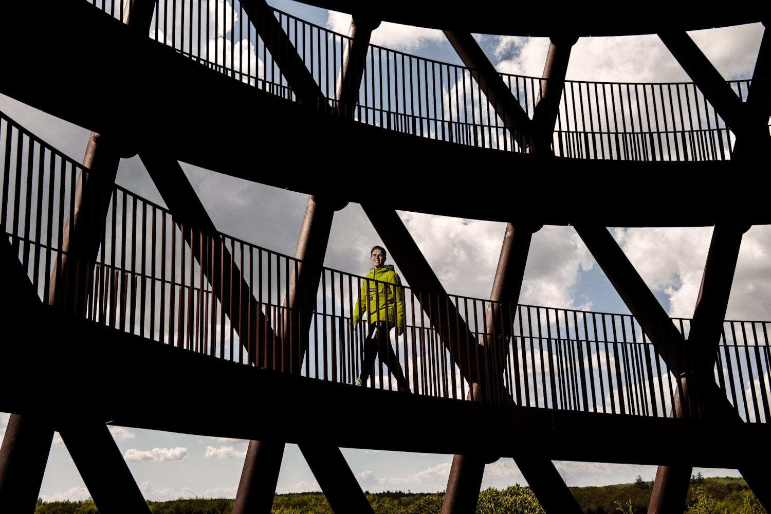 LIVE: Martin Jensen spiller direkte fra Skovtårnet