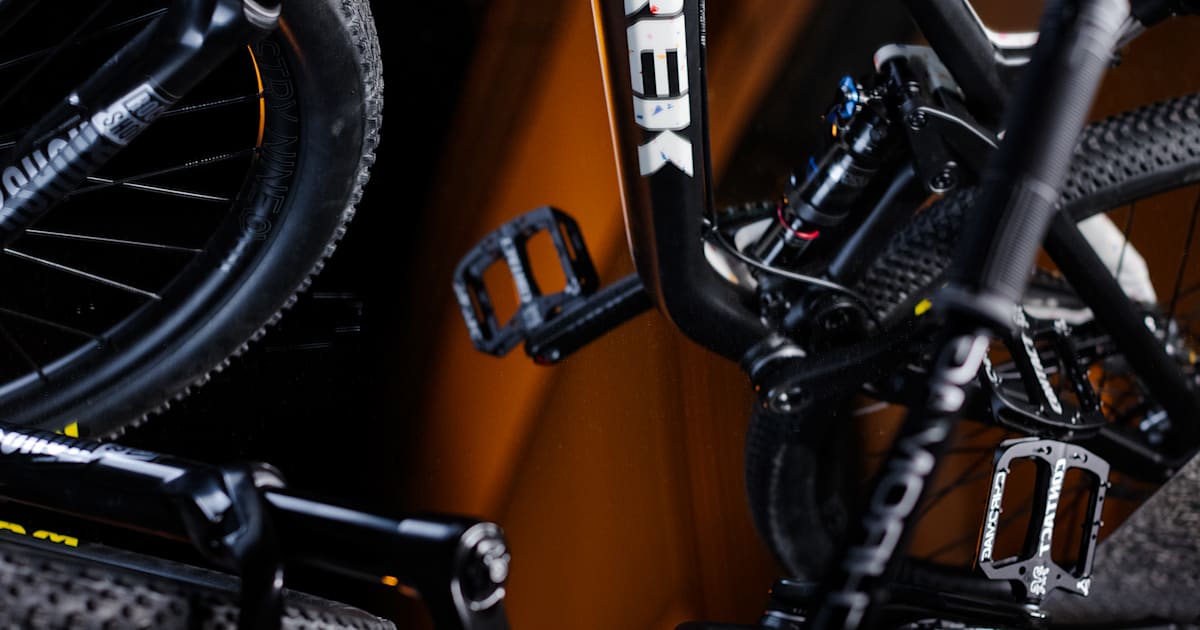 Brandon Semenuk: Trek bike up close – gallery