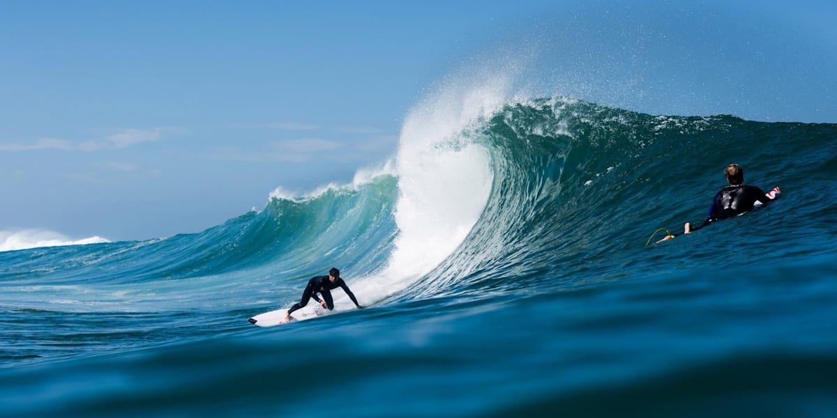 Surf vídeo con Jacob Willcox Jerome Forrest | Red Bull