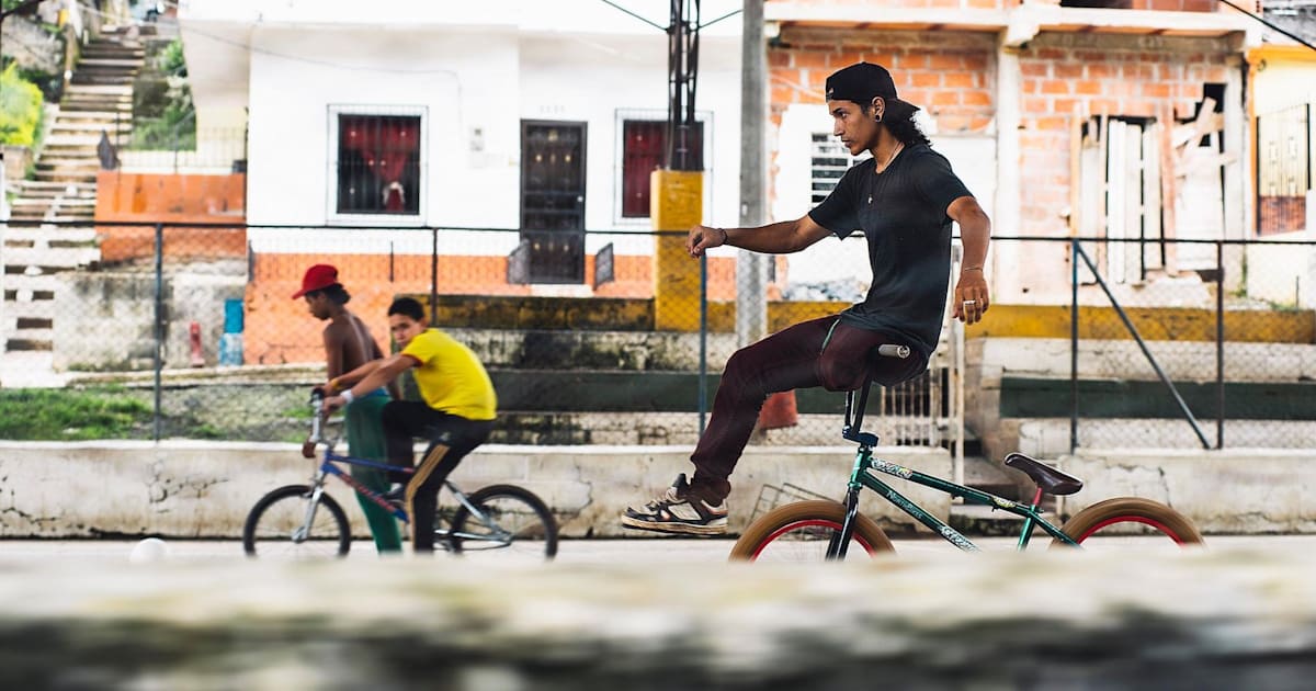 Julian Molina | One-legged BMX rider | Red Bull Bike
