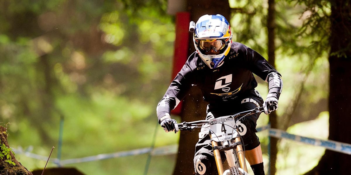 MTB Chronicles Mini: Life on the road with Gee