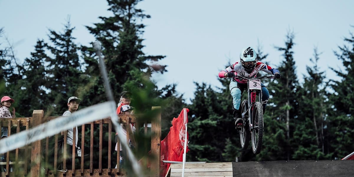 Mont-Sainte-Anne DH World Cup: Women's Quali ++video++