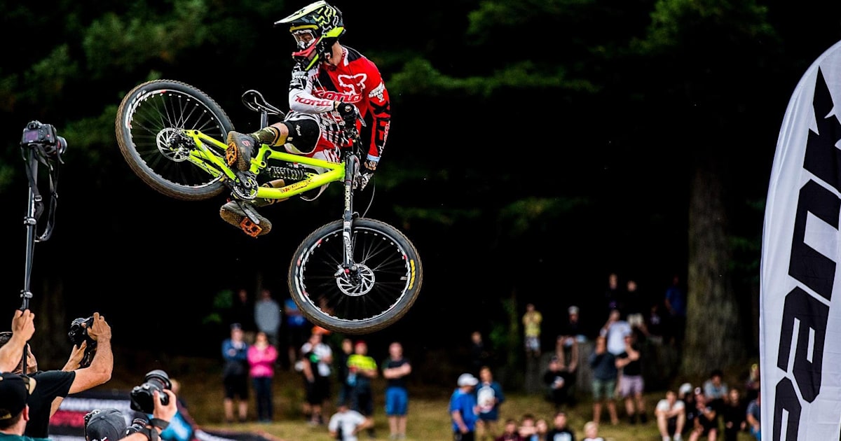 The new generation of DH riders