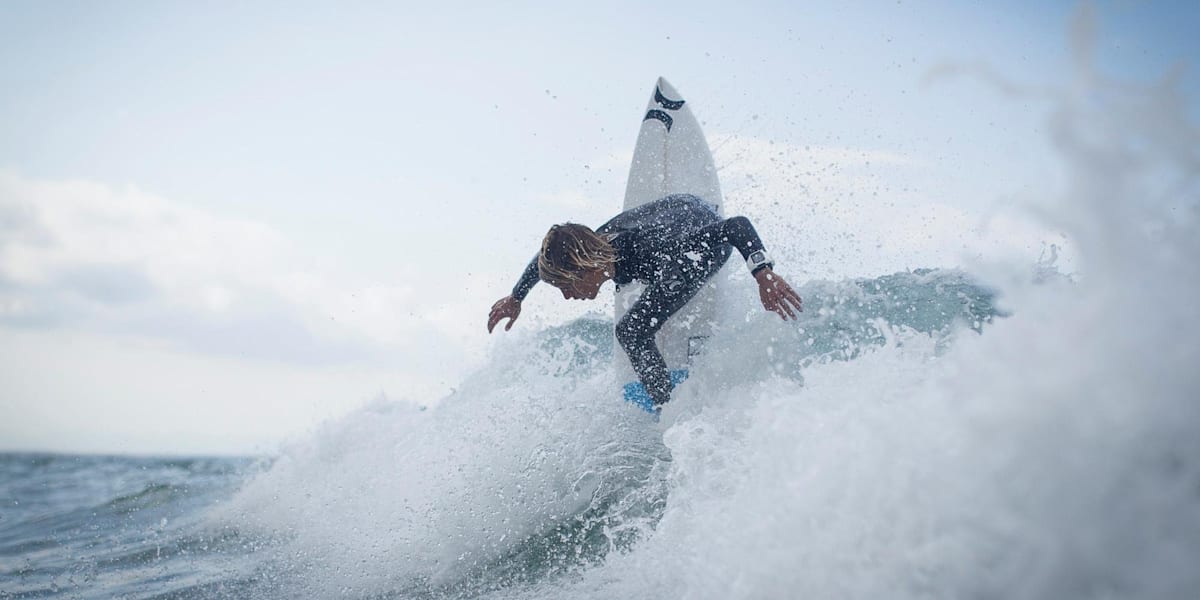 Photos: Michel Bourez et les kids du Hossegor Surf Club