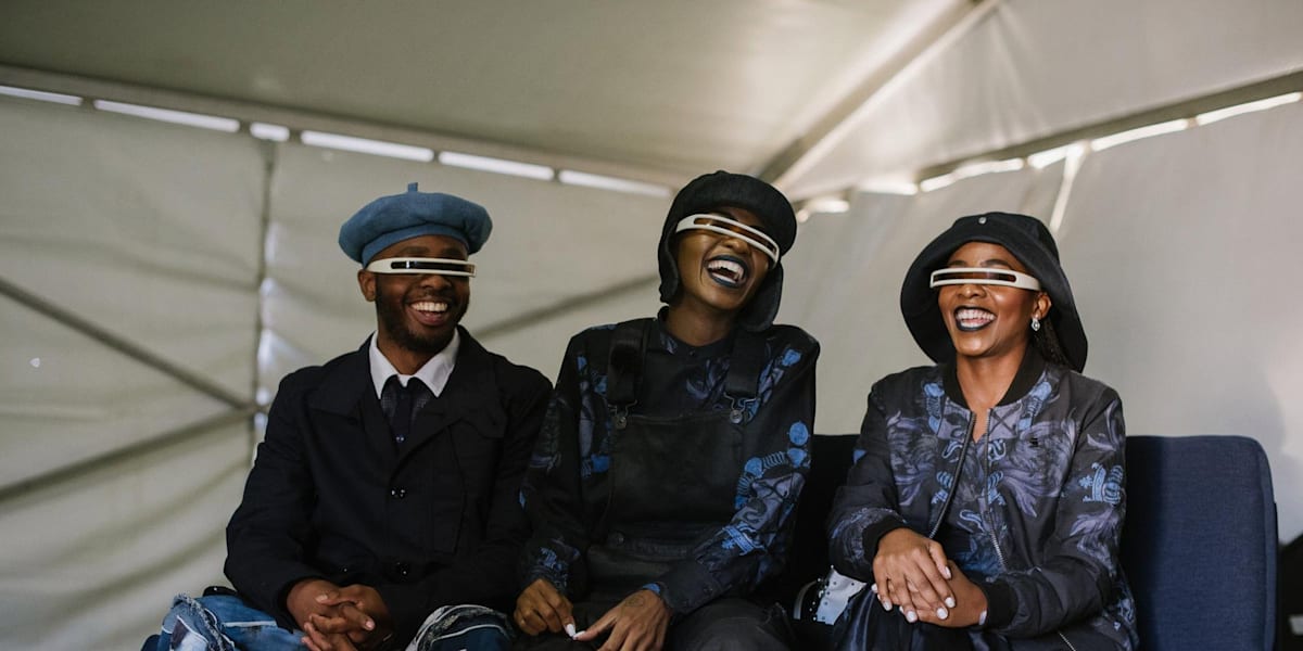 On the couch with Dear Ribane