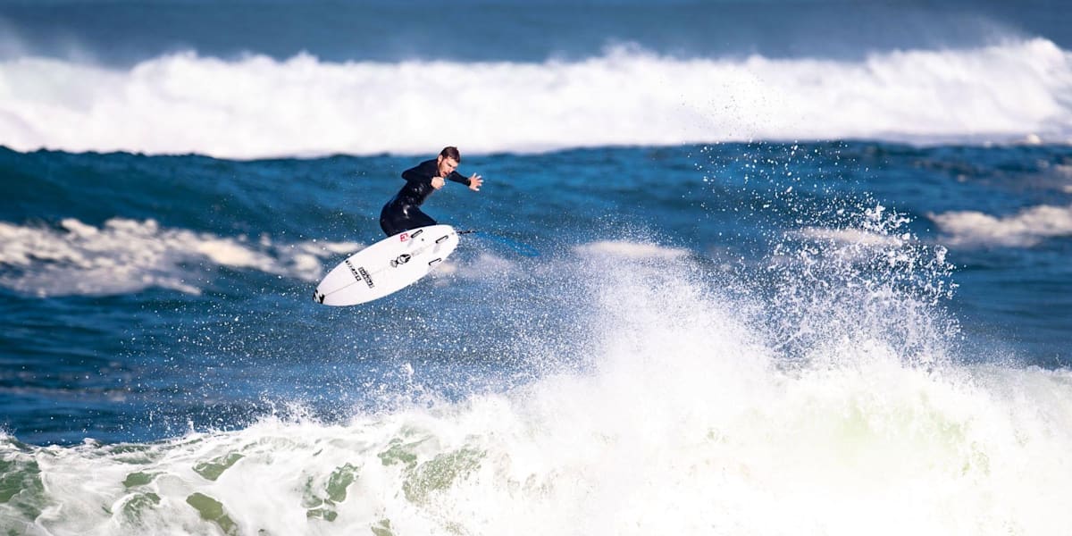 Suivez Jack Freestone au Red Bull Airborne ! Surf Vidéo
