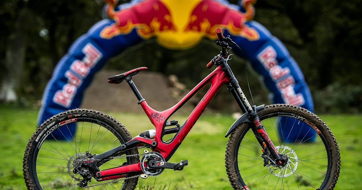 Red Bull Hardline Bikes: Photo gallery – 2017 MTBs