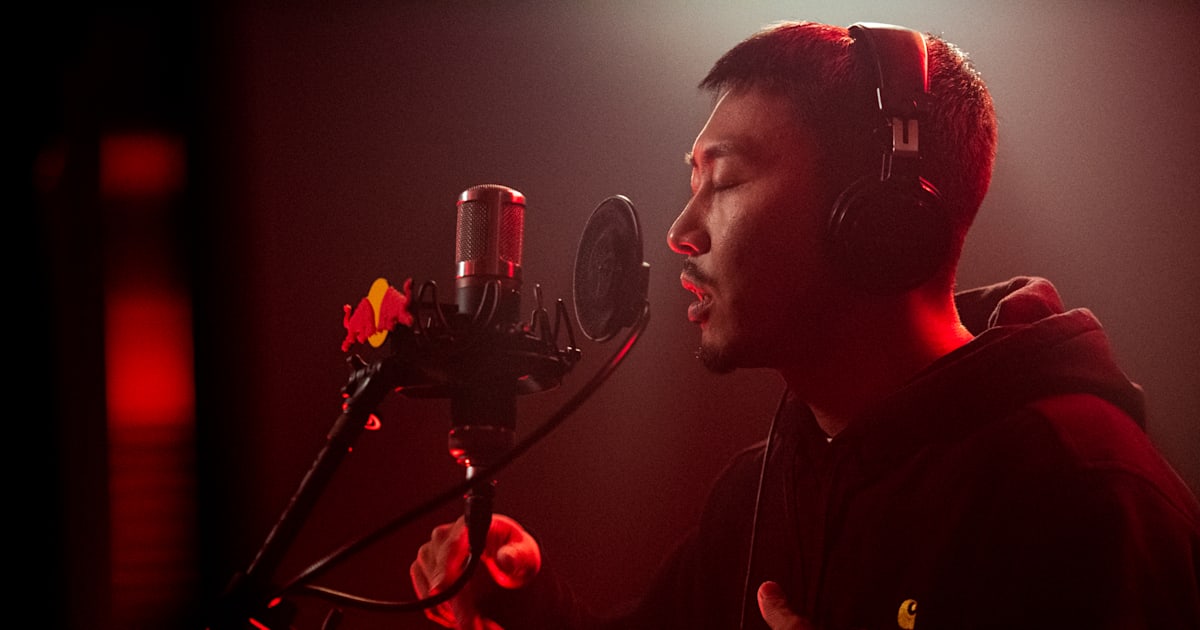 Red Bull 64 Bars S4 E3: Dengaryu and Grooveman Spot