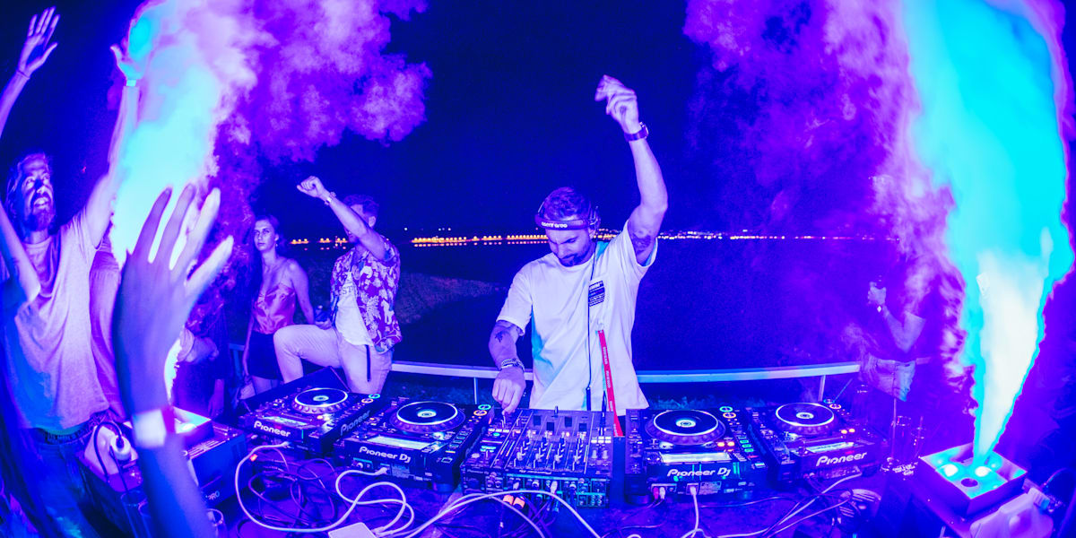 DJ Agent Greg | Γνώρισε τον εδώ