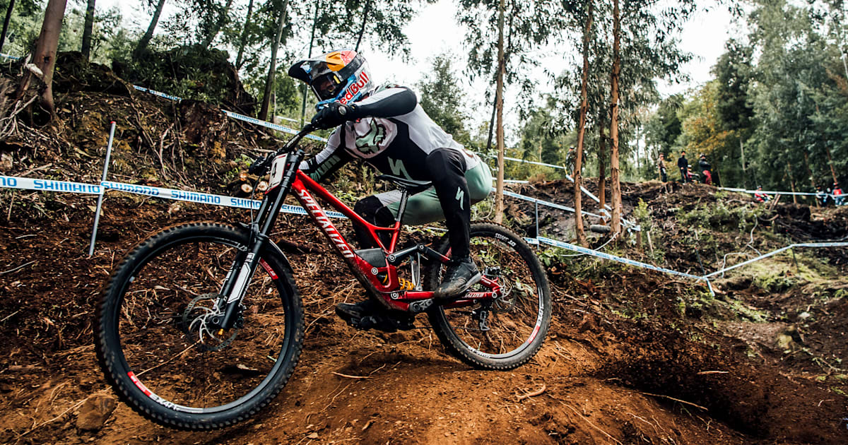 UCI MTB 2020 Lousã: DH training with Rob Warner