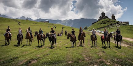 Jazda konna i zagraniczne wyprawy konne - poradnik