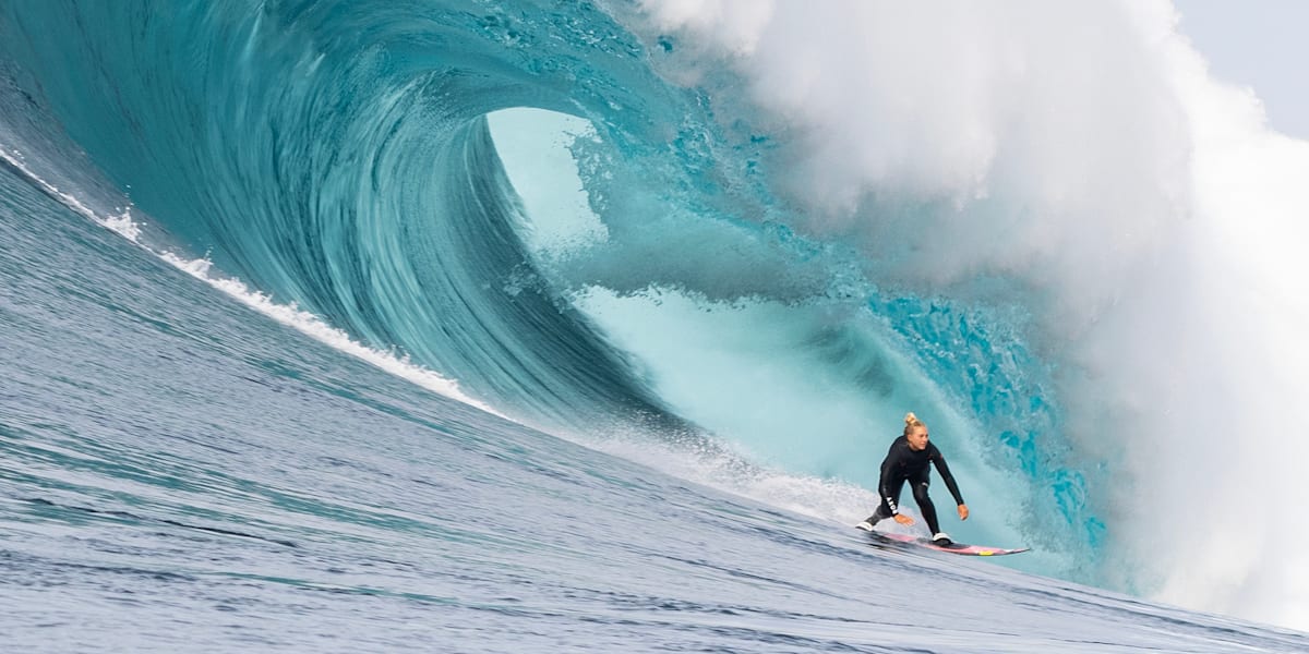 Twenty Foot Plus S1 E1: The ALMOST Eddie Swell