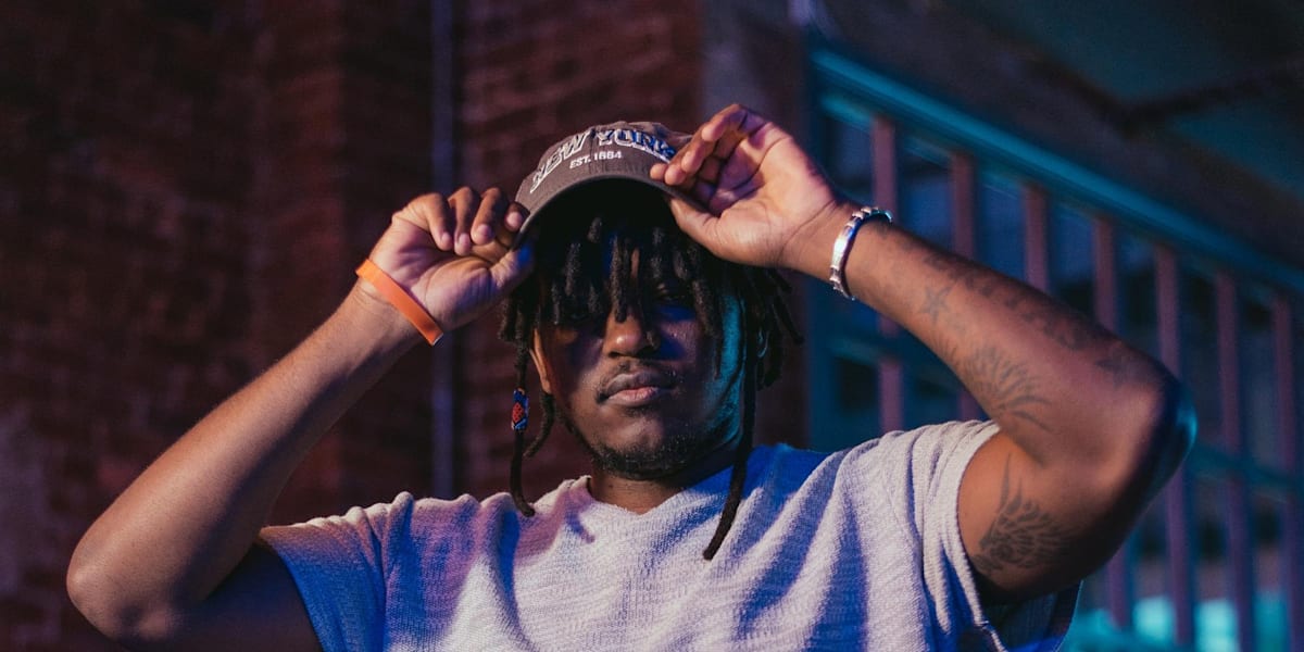 Aewon Wolf is Arnold Phillips **profile**