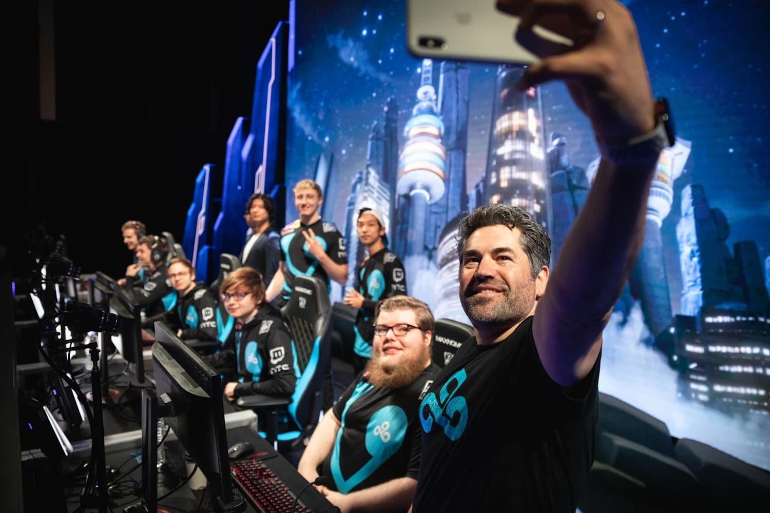 League of Legends: LoL Worlds 2018 semi finals preview