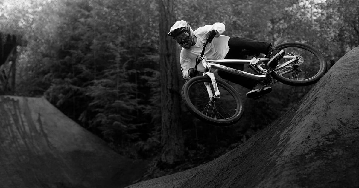 Brandon Semenuk and Rupert Walker new video Aim