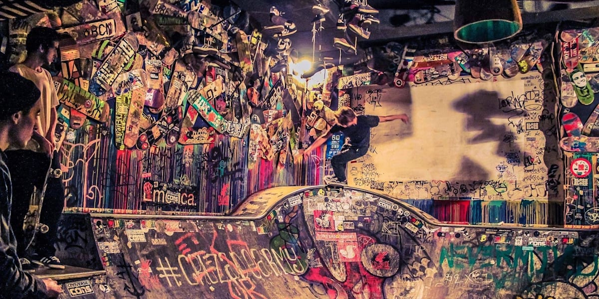 Nevermind, un bar con bowl en Barcelona