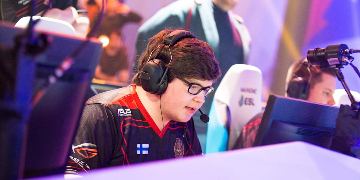 Rainbow Six Siege: Pros on the best player in the world