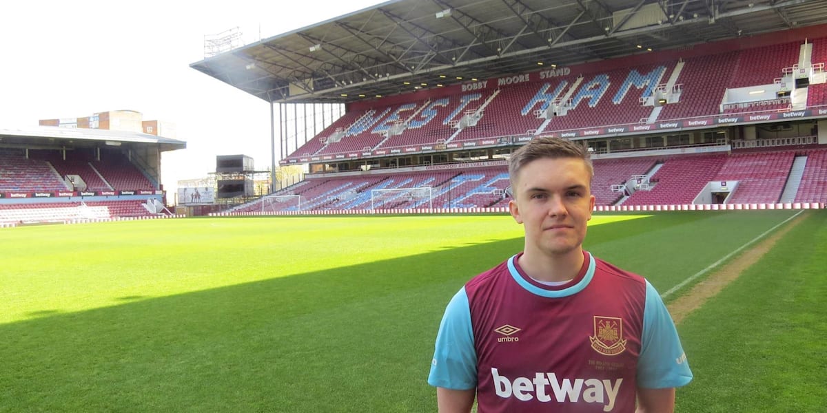 West Ham sign FIFA pro gamer | Red Bull