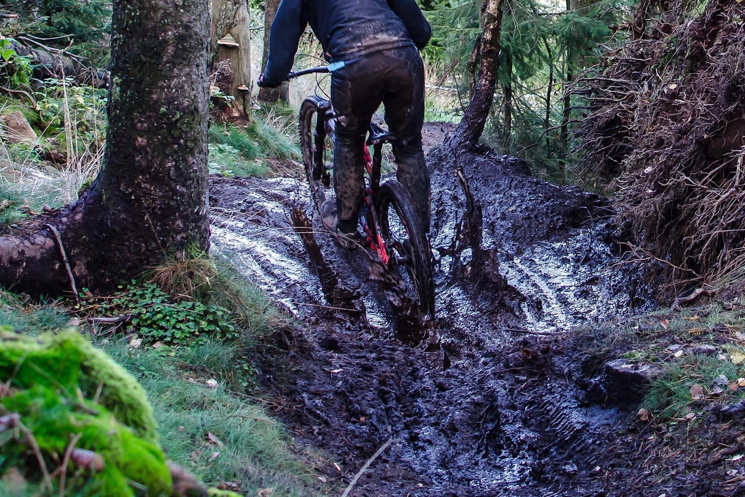 Josefine Björkman MTB mud riding tips: 8 for wet trails