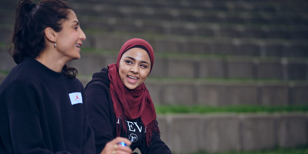 Anusha Samia: Panna fodbold