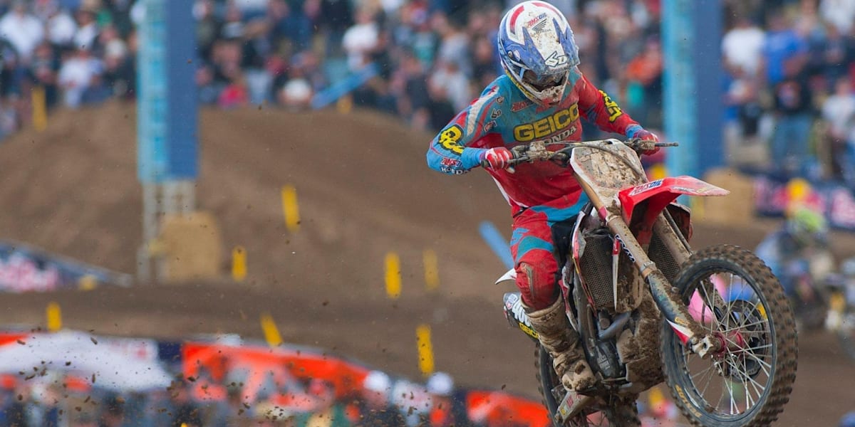 Red Bull Moto Spy S1 E1: Tristan Charboneau's pro debut